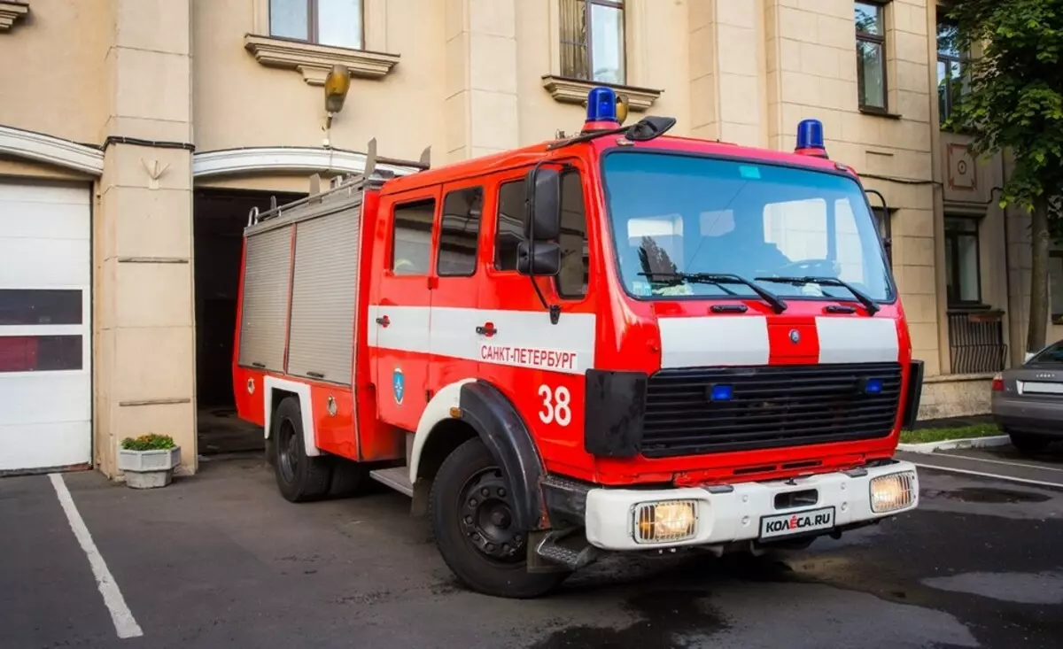 Fireman Mercedes-Benz 1226F: ສາມສິບປີແລະລ້ານກິໂລແມັດ