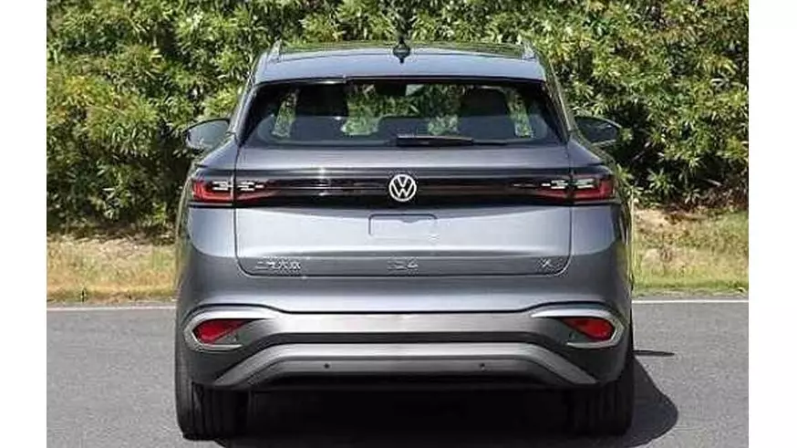 Hoos udhax hoostiisa: Volkswagen ID.4 iyo 