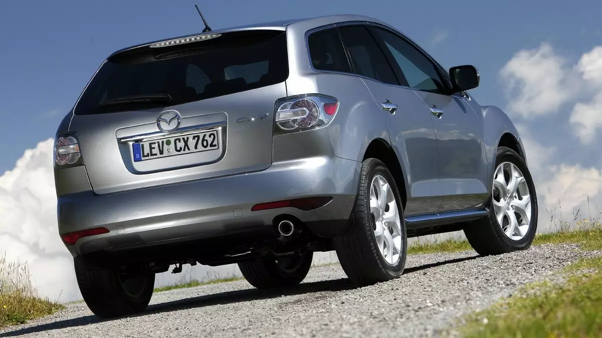 In die foto: Mazda CX-7 '2009-12