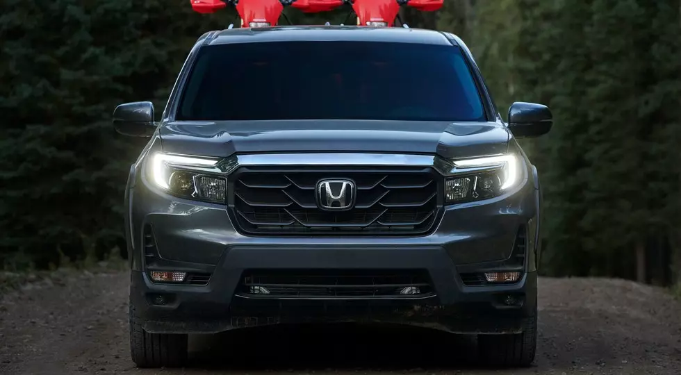 Pickup Honda Ridgeline mēģina atbrīvoties no sava attēla: segmenta ārējs kļuva par brutālu 26837_2