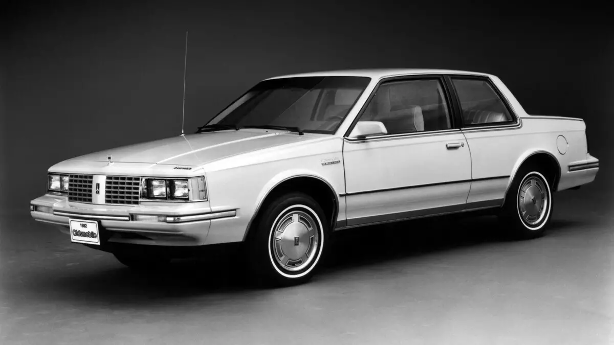 Дзякуй Беразоўскаму: вопыт валодання Oldsmobile Cutlass Cruiser 27781_41