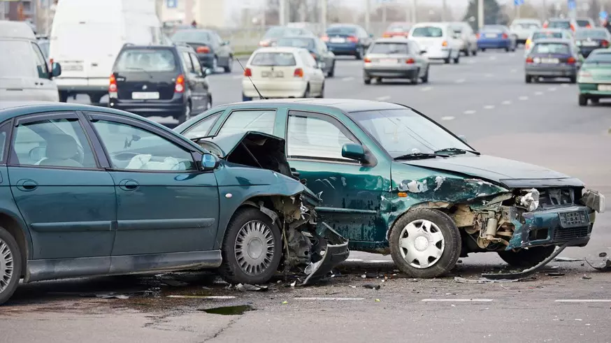 Auto Crash Collirion Urban Streetis