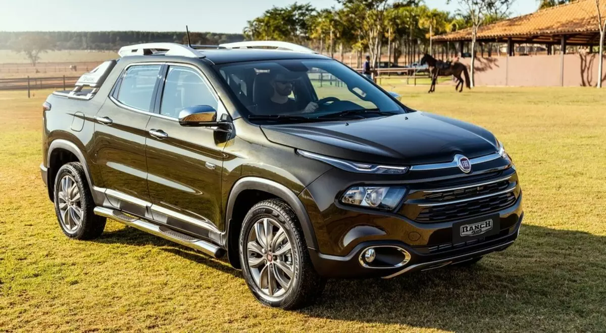 PICAP FIAT TORO роднина: първо, седемгодишният кросоувър, а не 