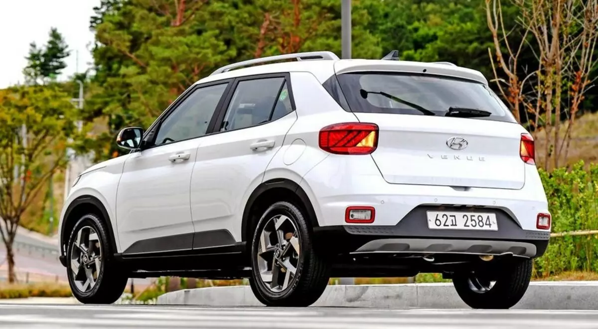 Cross Hyundai rẻ nhất: Bây giờ phiên bản toàn cầu. Điều gì đã không có được người Ấn Độ? 27923_19