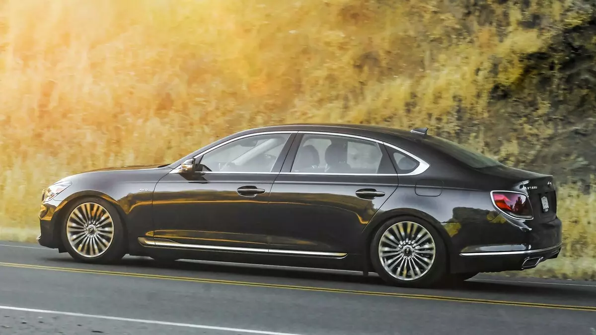 Alles Ran und Kia auch: Große Cadenza- und K900-Limousine gehen von den USA 27929_5