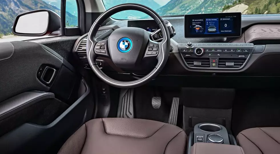 Kusintha BMW I3 idakhala 