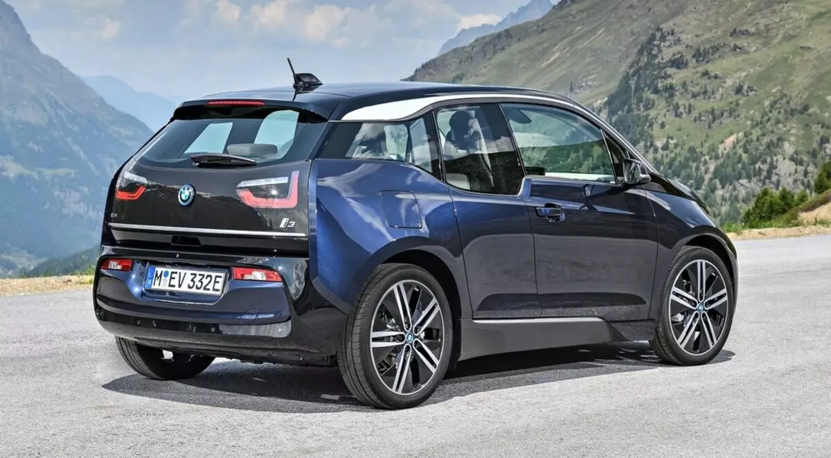 Zaktualizowano BMW I3 stał się 