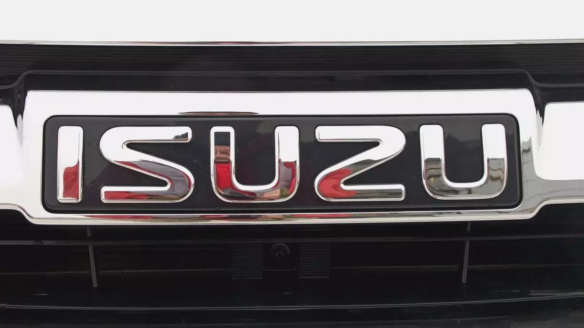 Originálne železo: Skúšobná jazda Pickup Isuzu D-Max 27999_33