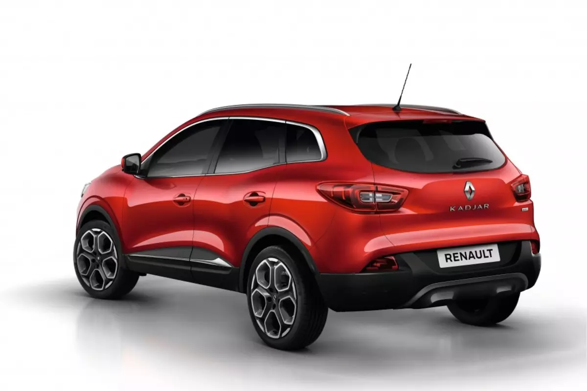 Renault se tibni crossover ta 'seba' partijiet fil Nissan X-Trail Peak 2804_7