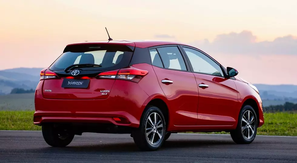 Alternativ Toyota Yaris: Yeni bir nəsil yerinə başqa bir bərpa 28128_6