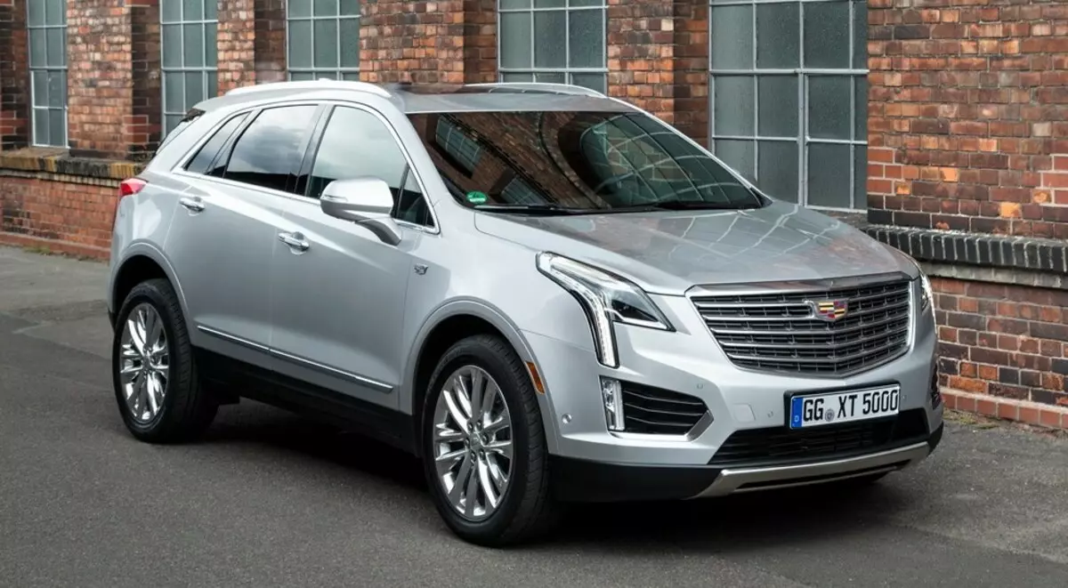 Pritrjeni Cadillac XT5 je prejel 