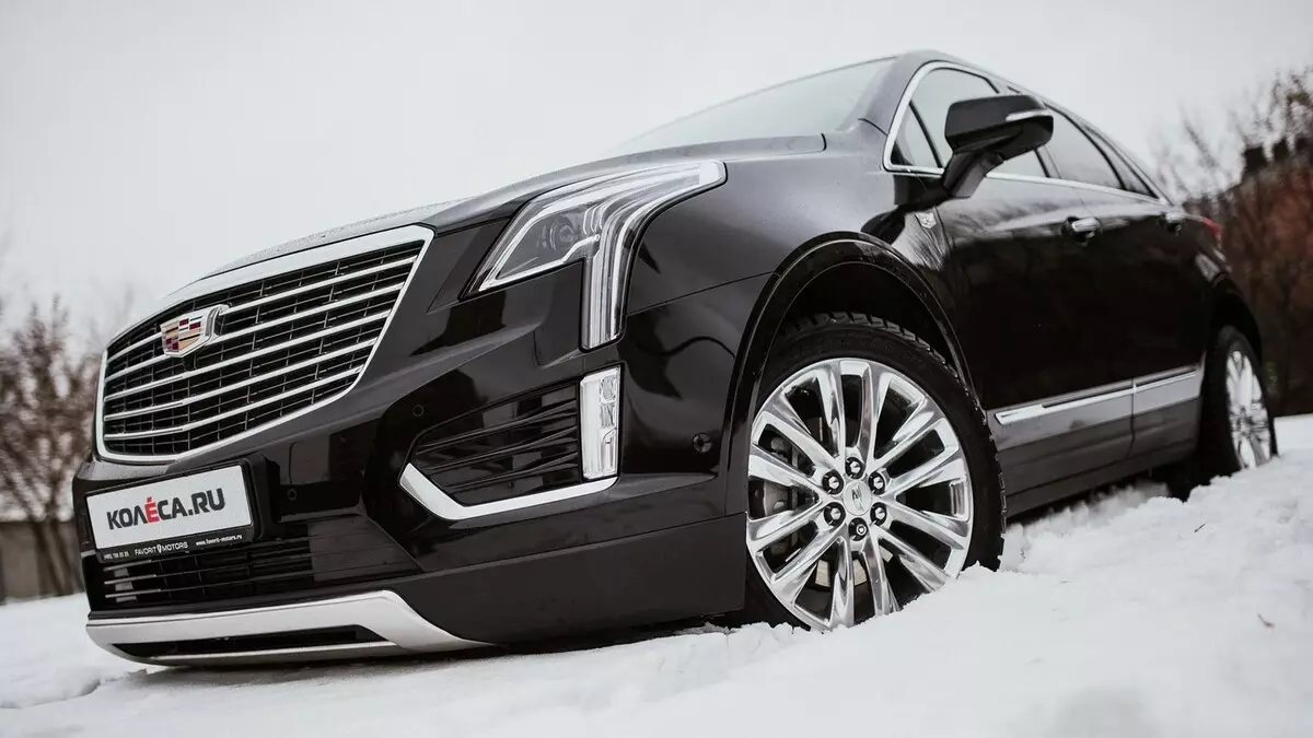 Weißer Streifen heller Stern: Testlaufwerk Cadillac XT5 28236_20