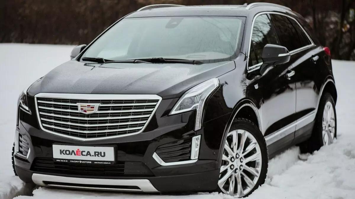 Baltos juostos ryškios žvaigždės: bandymo pavara CADILLAC xt5 28236_23