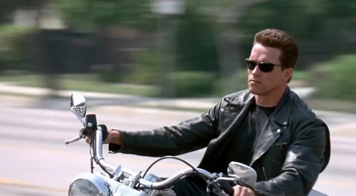 Harley-Davidson Fat Boy: Motorcycle of the Terminator 28460_50