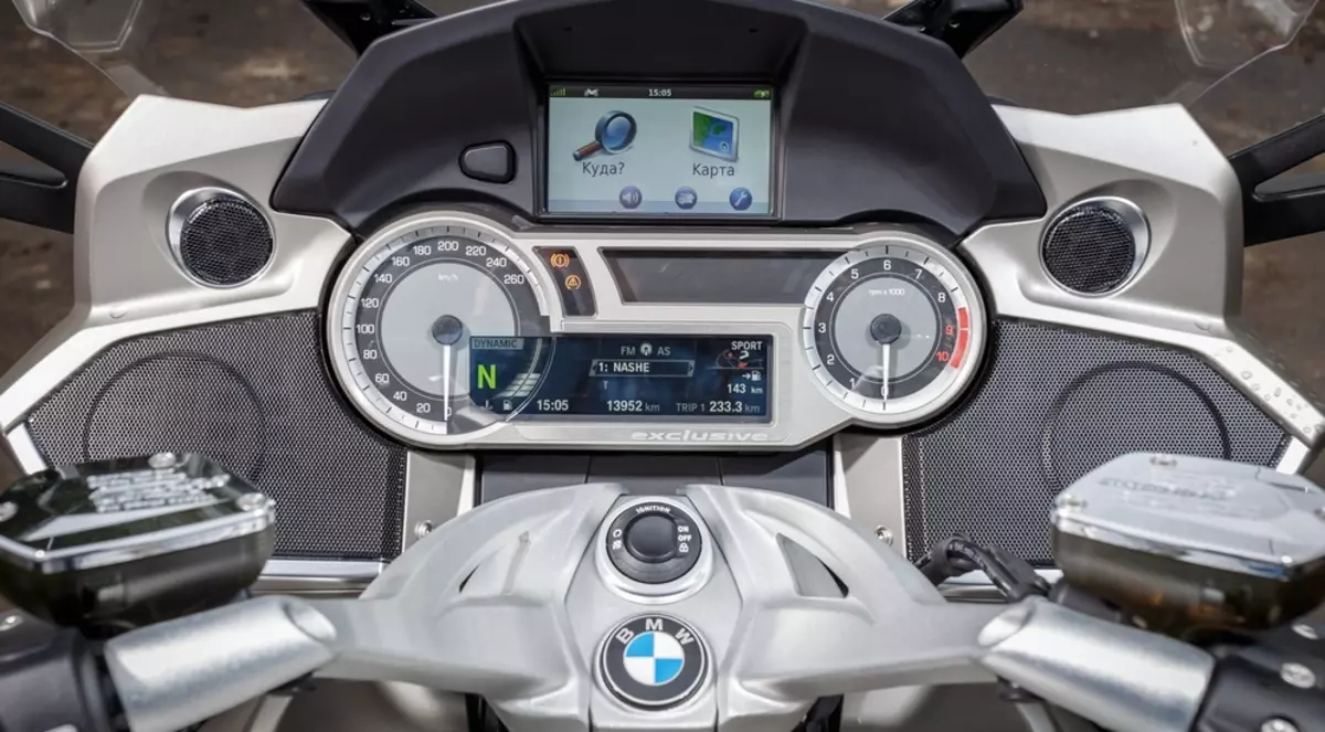 Туршилтын хөтөч BMW K1600GTL Онцгой: Гол зүйл бол статус юм 28474_14