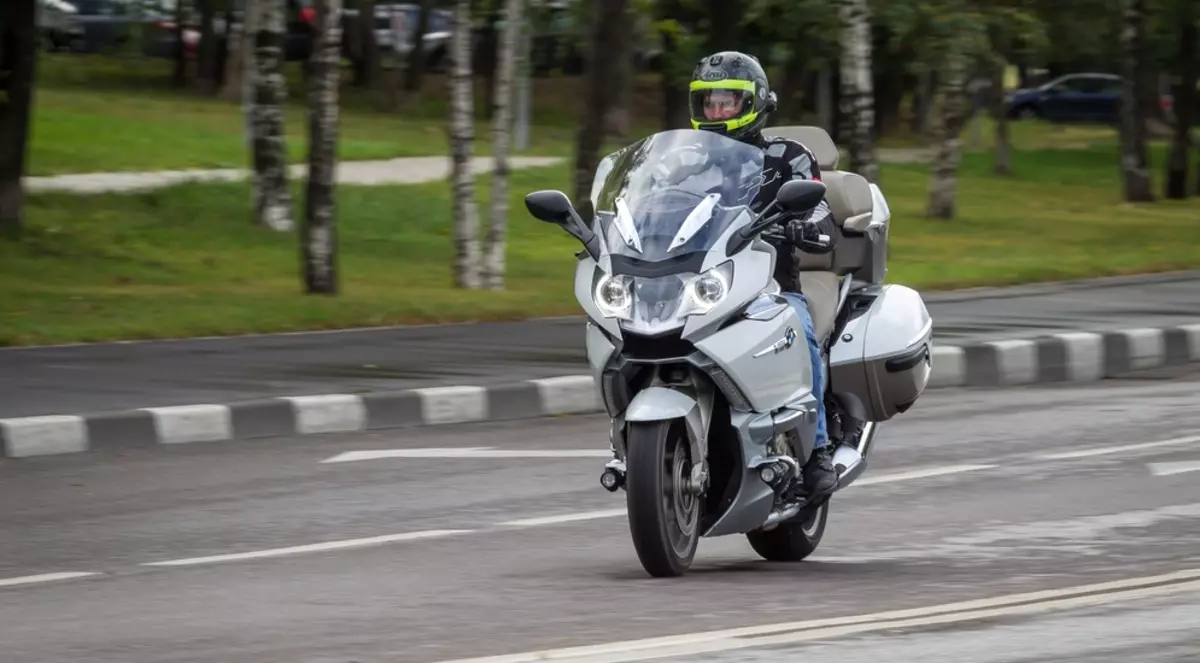 Туршилтын хөтөч BMW K1600GTL Онцгой: Гол зүйл бол статус юм 28474_20