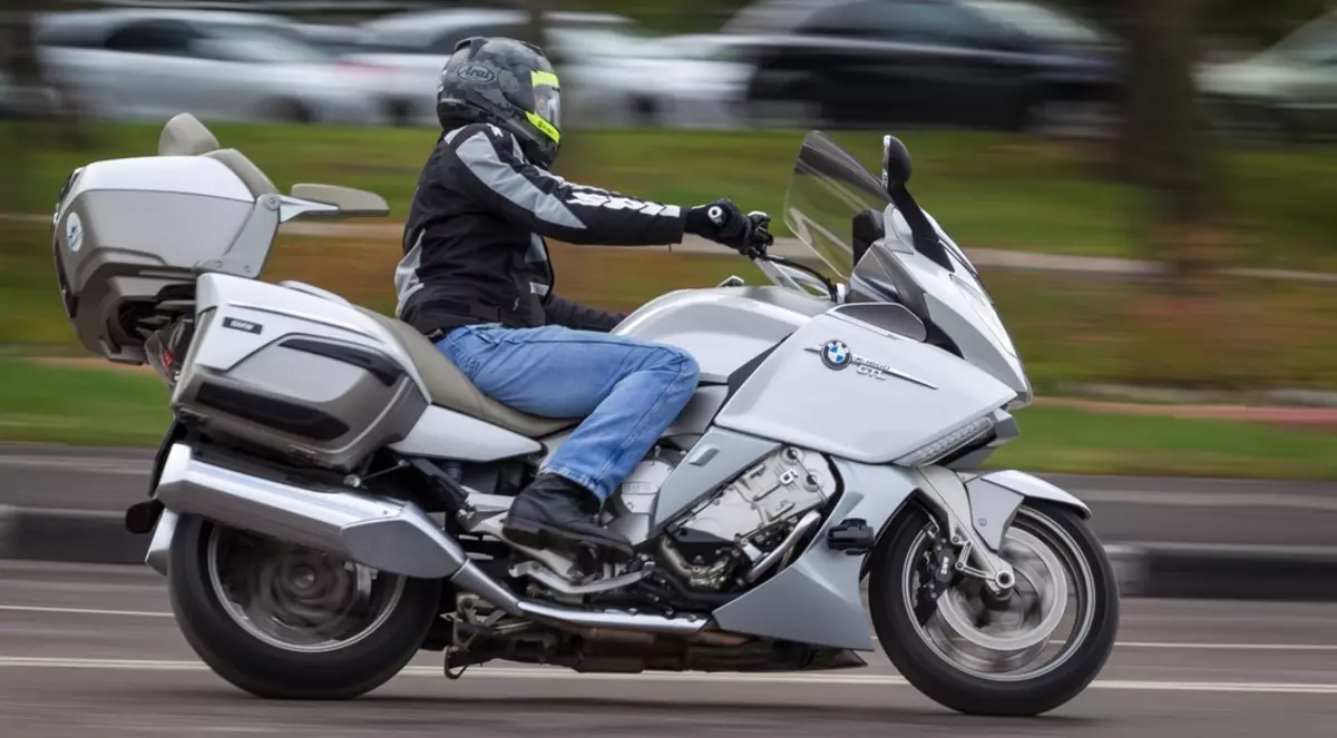 Туршилтын хөтөч BMW K1600GTL Онцгой: Гол зүйл бол статус юм 28474_26