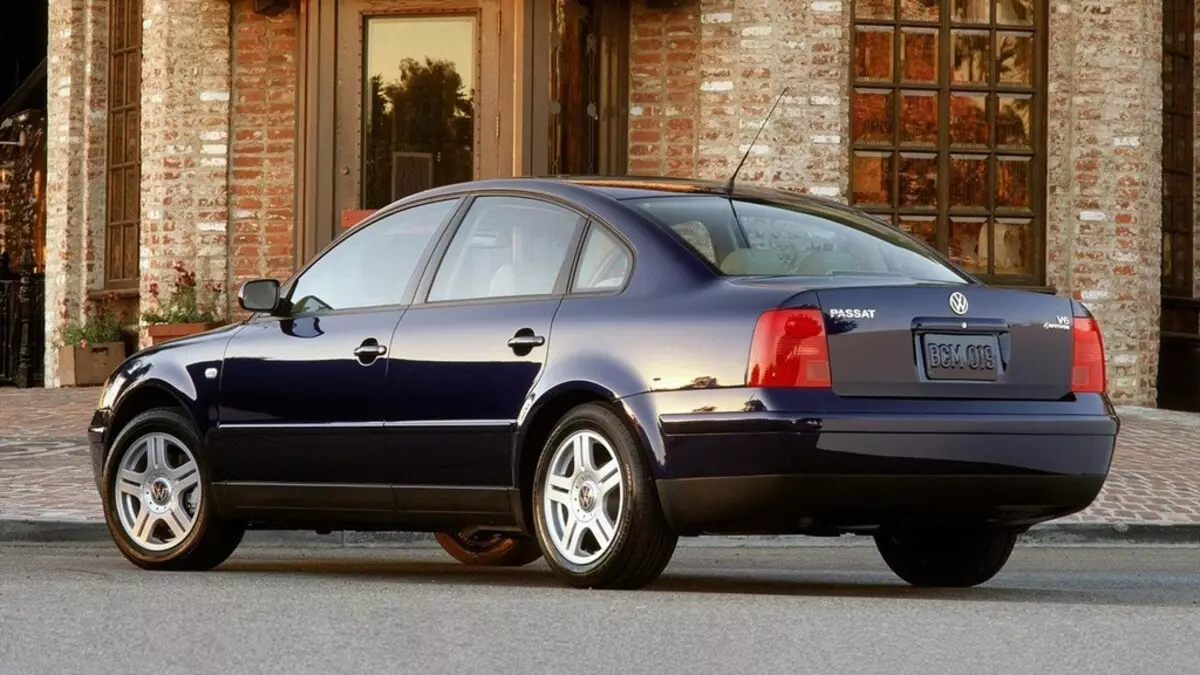 Լուսանկարում, Volkswagen Passat Sedan (B5) '1997-2000