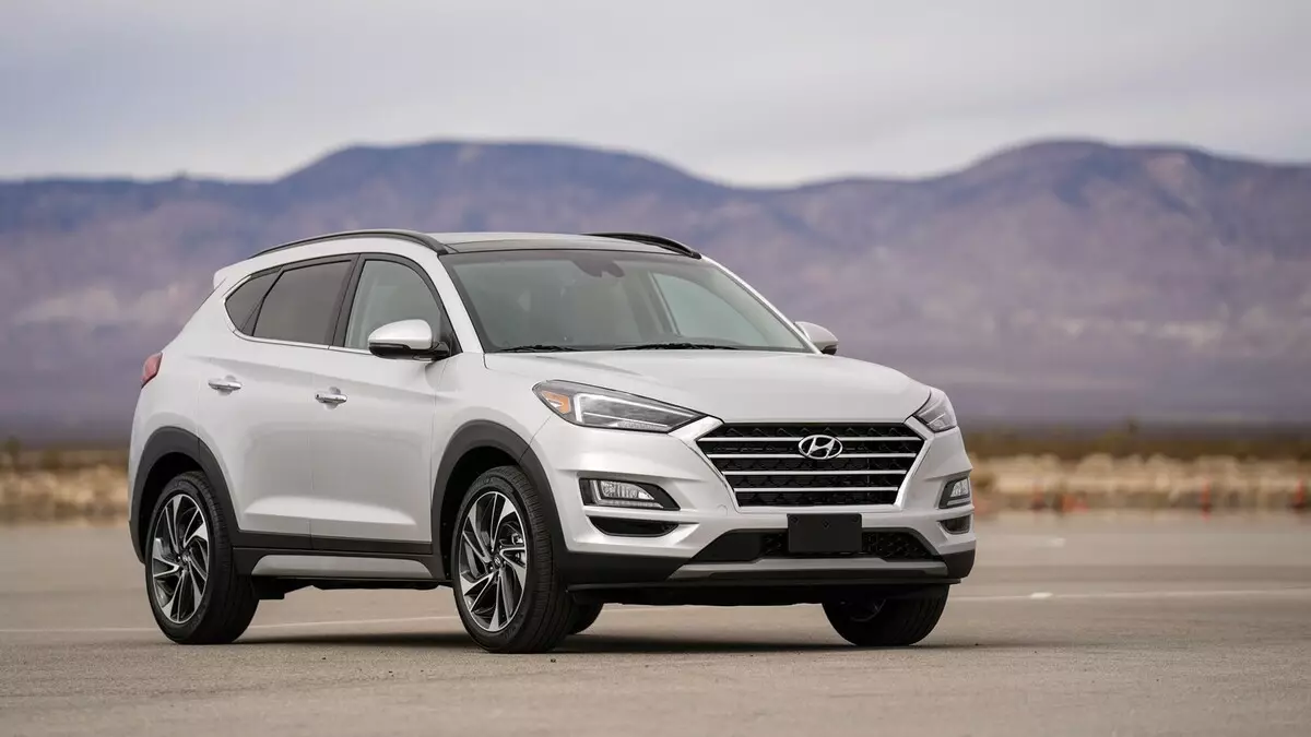 Hyundai ໄດ້ປັບປຸງ Crossover Tucson 28604_5