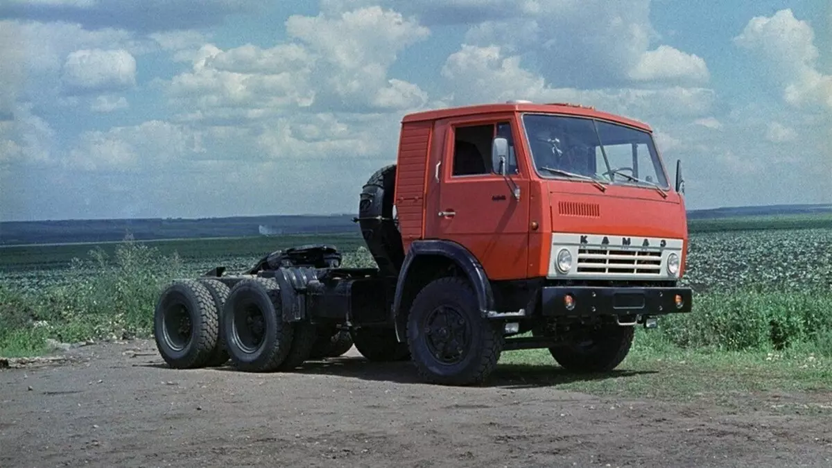 Ao amin'ny sary: ​​Kamaz-5410 '1976-78