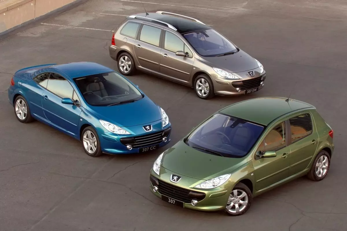 في الصورة: Restyling Peugeot 307 '2005-11