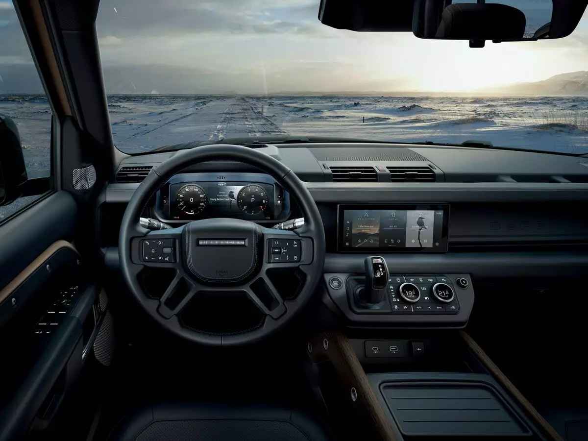 Little Lumen, High Mass, Moving to Slowakije: alle details over de New Land Rover Defender 28770_3