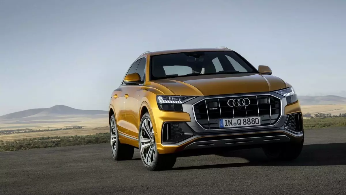 Audi-Q8-10 [1]