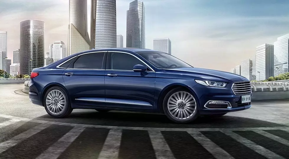 Ford Mondeo testvére az újraindulás után egy óriási tablettát szerzett 28808_7