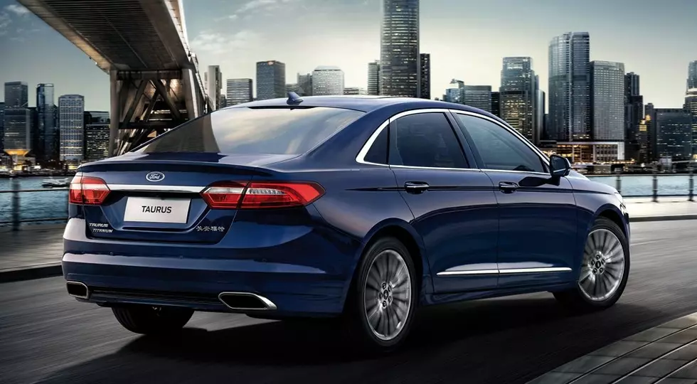 Ford Mondeo broer na het restyling verwierf een gigantische tablet 28808_8