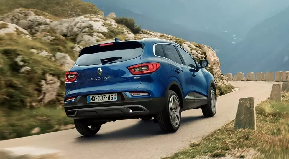 Renault Kadjar-2019: брат кашку атрымаў турбомотор, распрацаваны разам з Daimler 28830_22