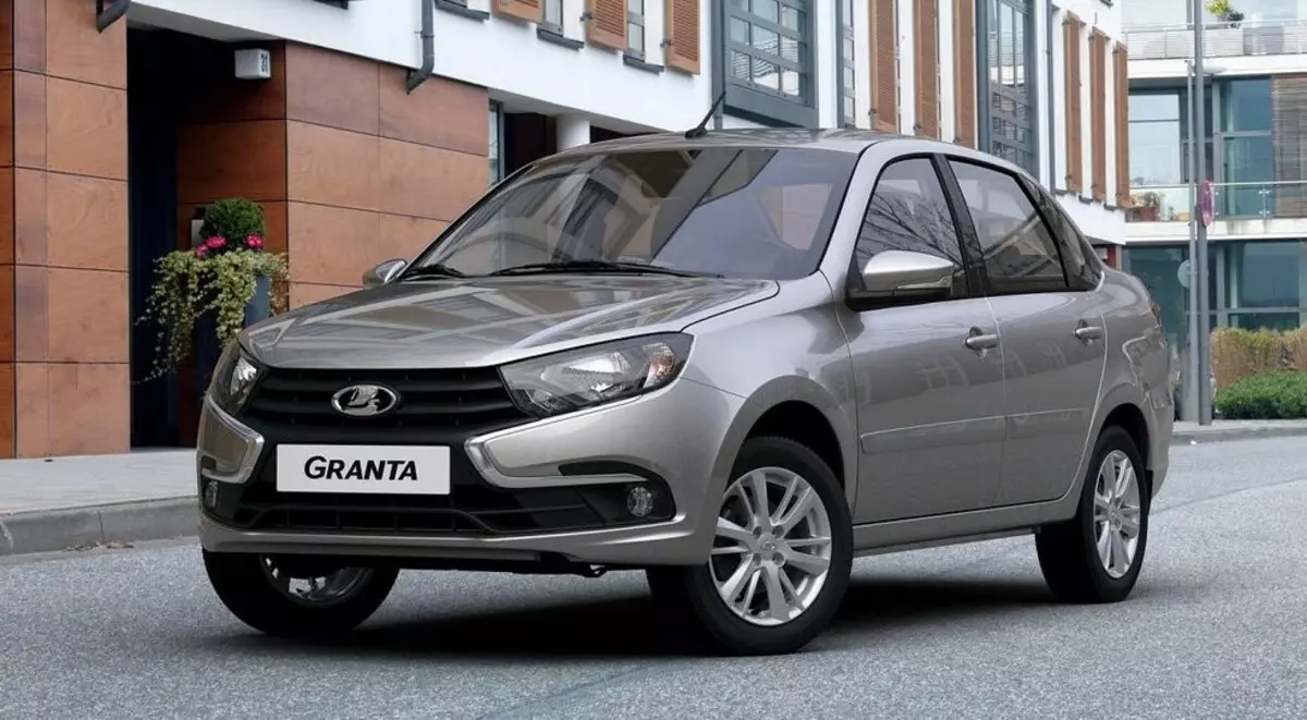 1535539472_01_NEW_LADA_GRANTA_SE_BACKGUND.