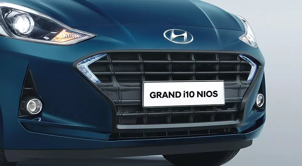 Hyundai kompak baru untuk 466.000 rubel: pendahulunya lebih besar dan lebih kaya 28928_6