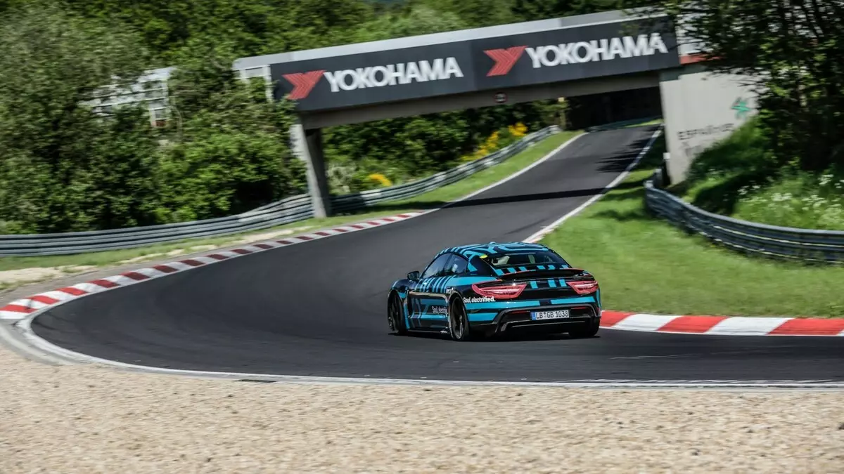 Најновиот електричен Porsche се најде себеси на Nürburgring побавно 