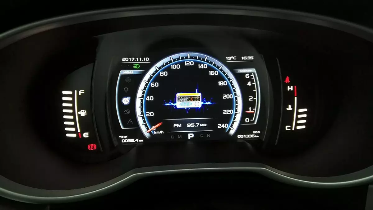 Svaly, prostory a mosty: Expresní test geely atlas 29182_31