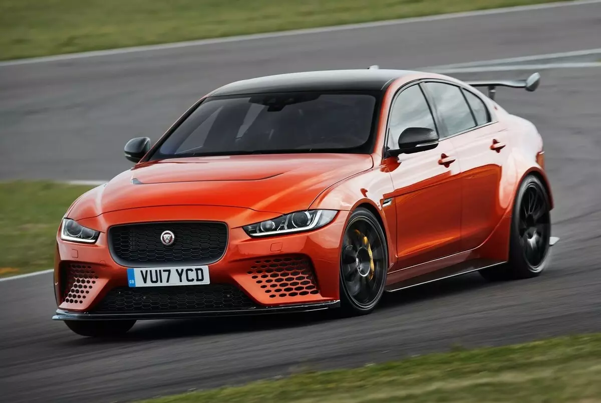 Jaguar Xe Sv Project 8 bröt Alfa Romeo Giulia Quadrifoglio Record på Nürburgring 29212_2