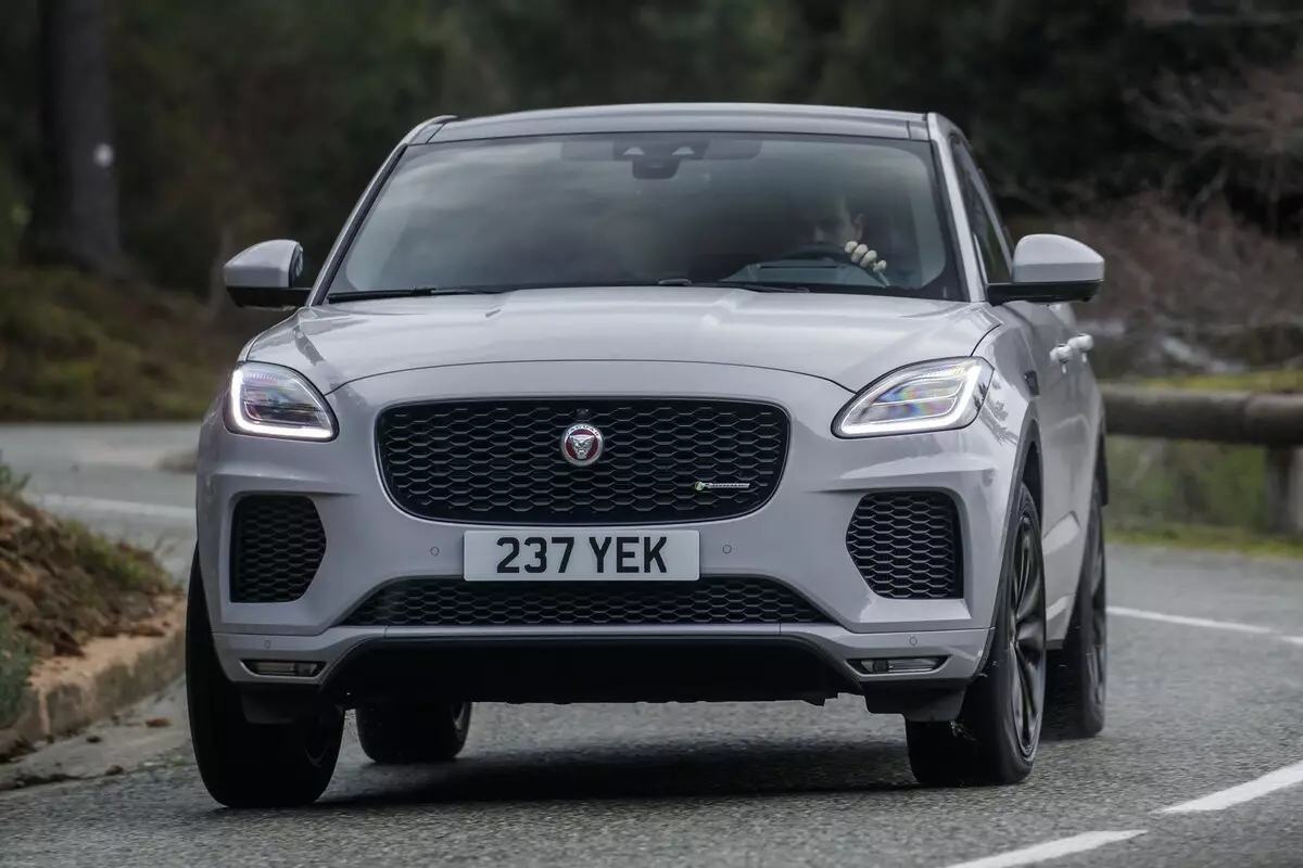 Jaguar E-Pace Korsika