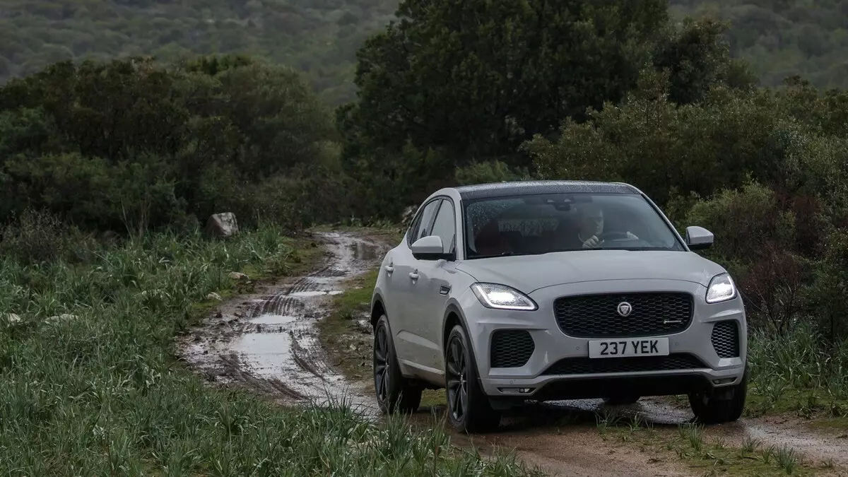 Y en el deporte, y en Brod: la primera prueba de prueba Jaguar E-Pace 29223_41