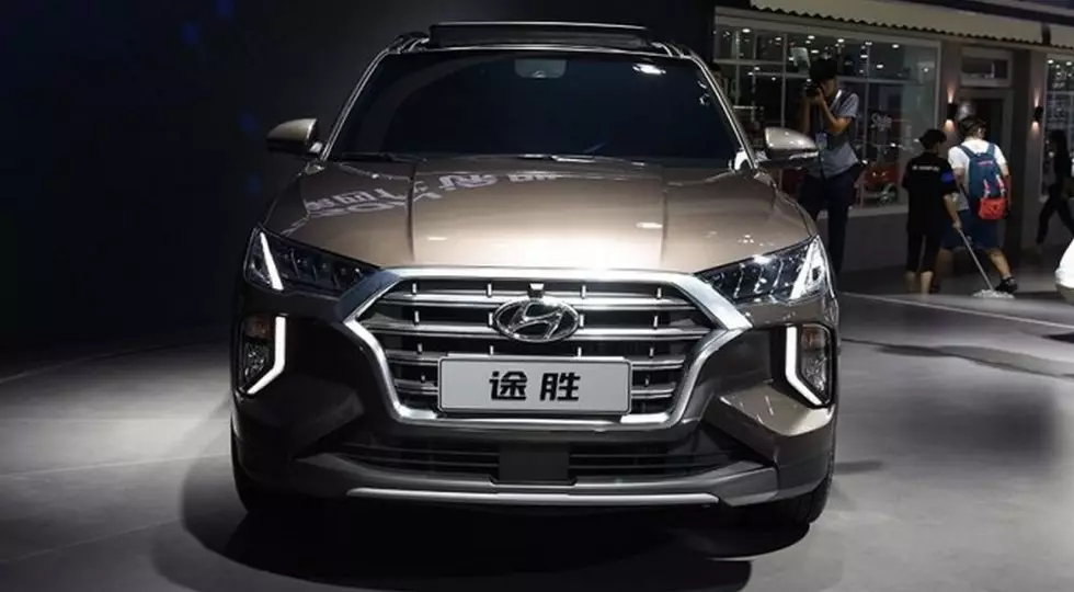 အခြား Hyundai Tucson-2019: အလှပြင်ဆိုင်အသစ်နှင့် 