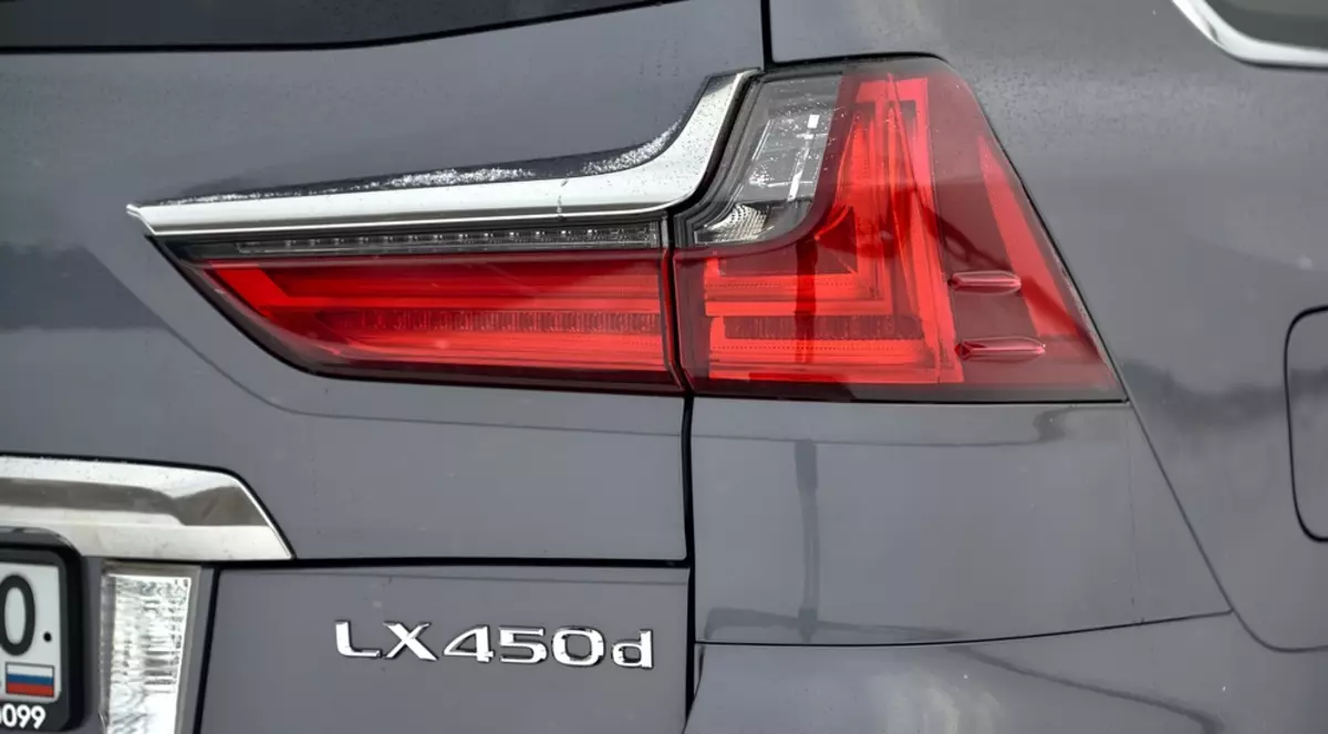 Жарты жыл өткен жоқ: Lexus LX450D тест 29316_19