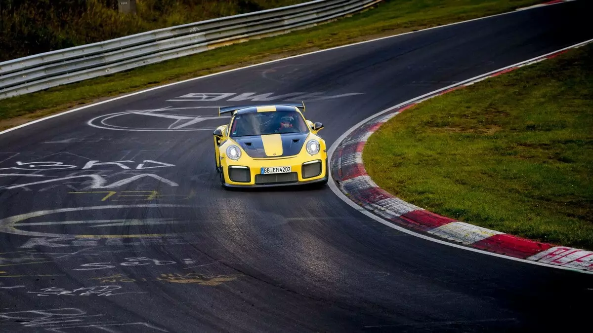 Porsche 911 GT2 RS RSC idalembedwa kwa Nürburgging 29342_4