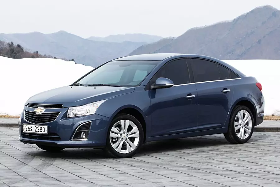 chevrolet_cruze_78