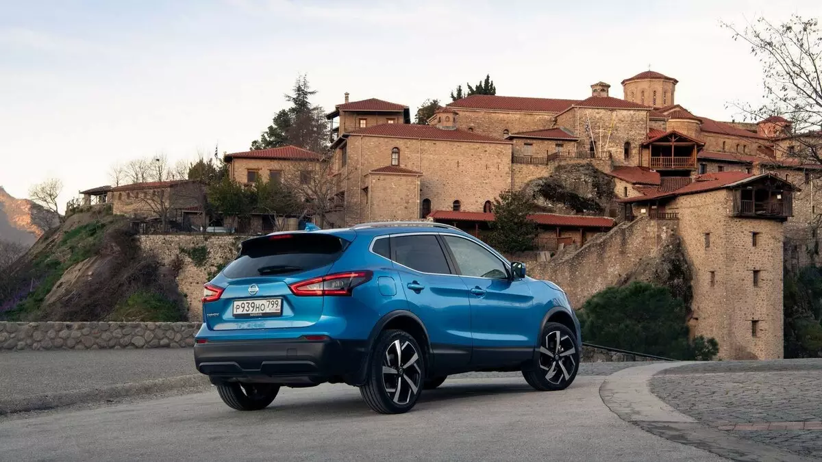 Ablandado, apretado, intacto: la primera prueba de prueba del nuevo Nissan Qashqai 29423_3