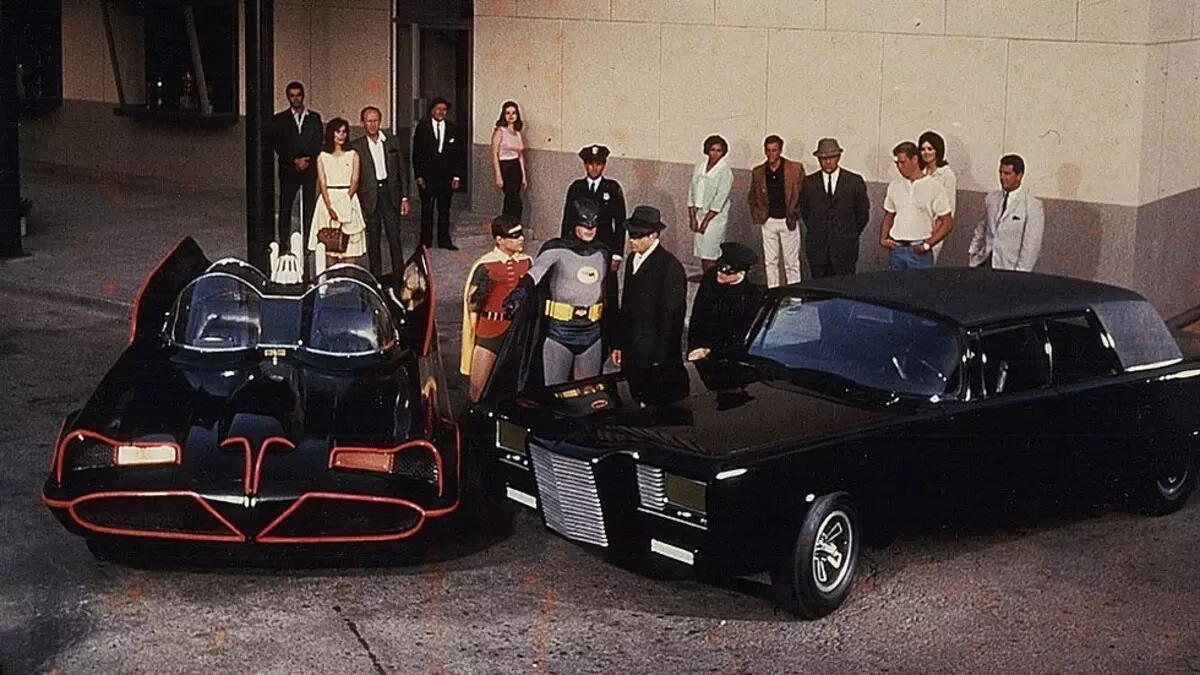 Shock and Trepid: All Cinema Batmobile Metamorfose 29470_11