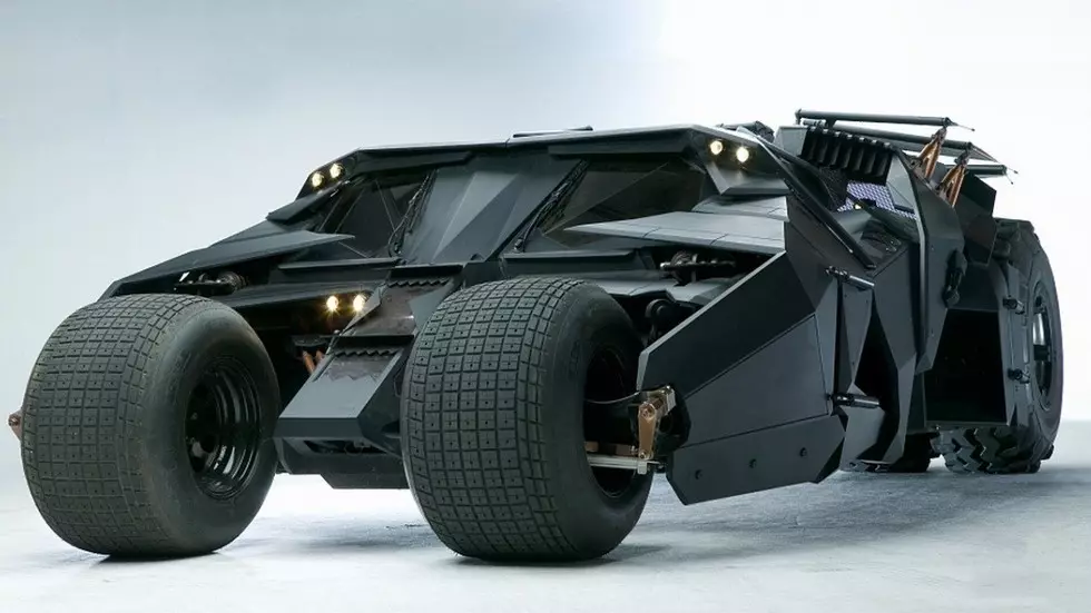 Шок и трепти: всички метаморфоза на киното Batmobile 29470_53