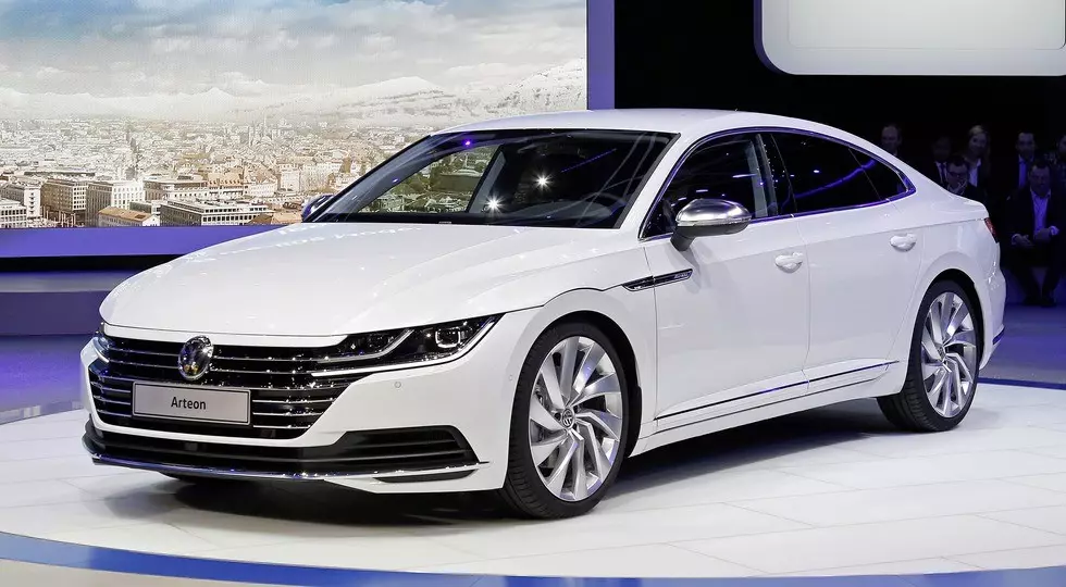 Mae Volkswagen yn derbyn archebion ar Arteon. Prisiau hysbys 29616_1