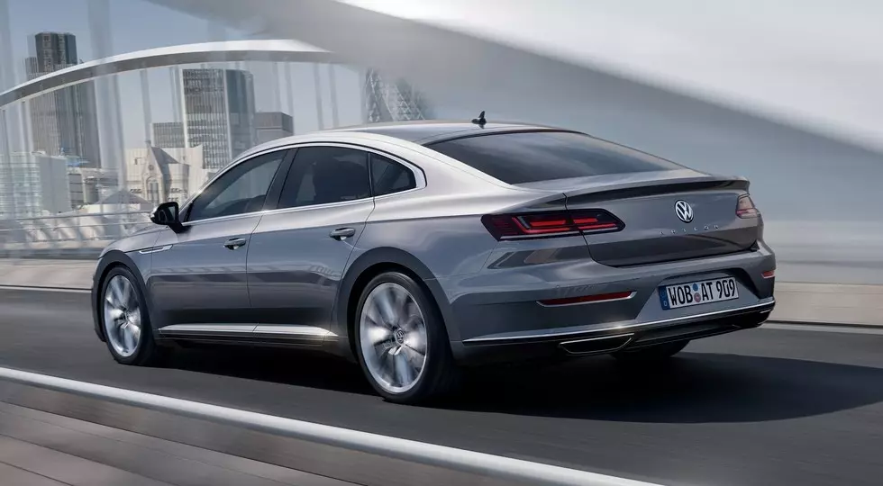 Volkswagen aksepteart oarders op Arteon. Bekend prizen 29616_12