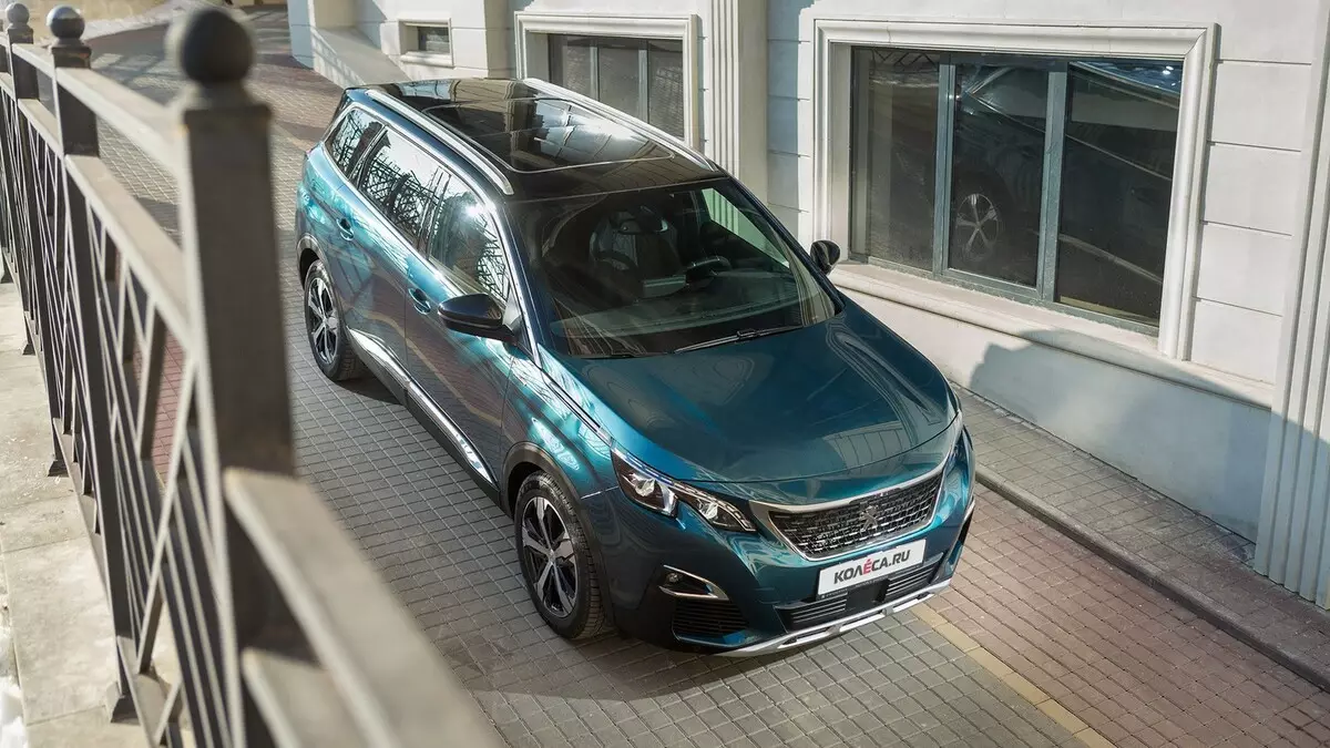 Priade Pride Sale: Første testdrev PEUGEOT 5008 29619_3