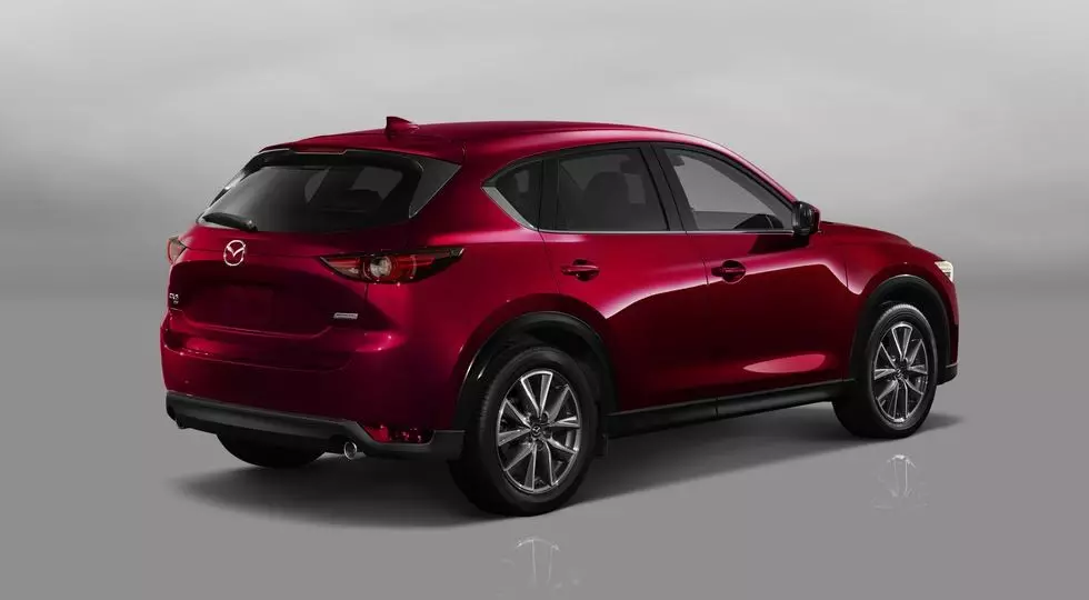 Ua faailoa mai e Mazda Cx-5 augatupulaga fou. Vave ona faatau 29691_3