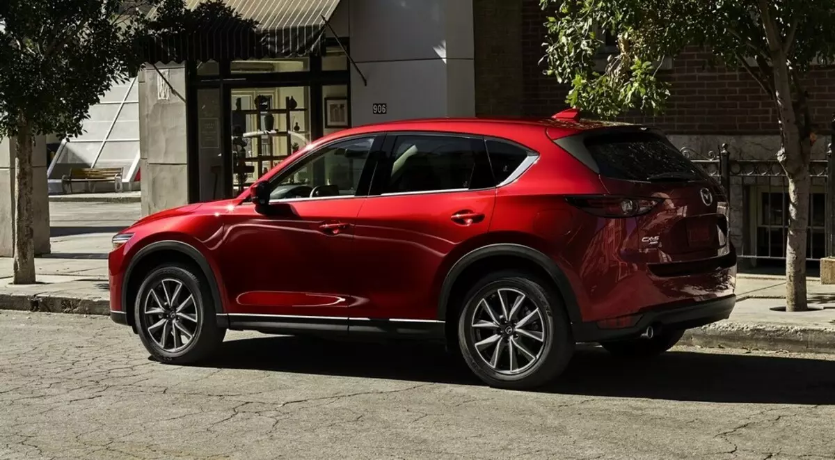 Mazda Diúltaithe Giniúint CX-5 nua. Go gairid ar díol 29691_5