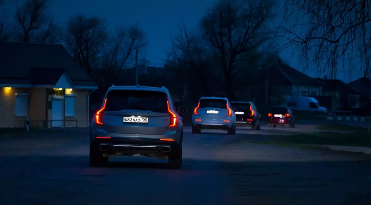 Nu vă gândiți la inconsiderarea: Drive de testare Volvo XC90 pe benzină și motorină 29714_49